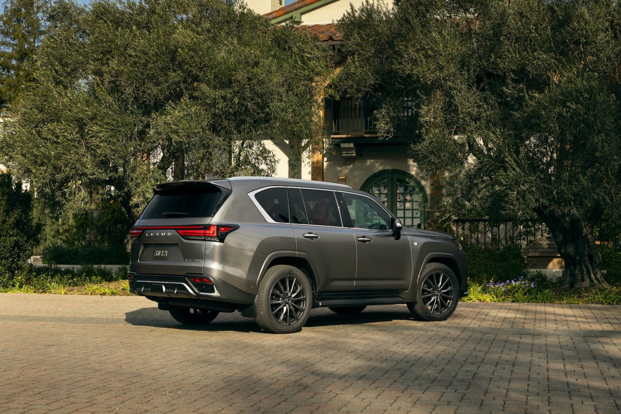 2025 Lexus LX 700h First Drive Review: A Perfect SUV for a Very ...