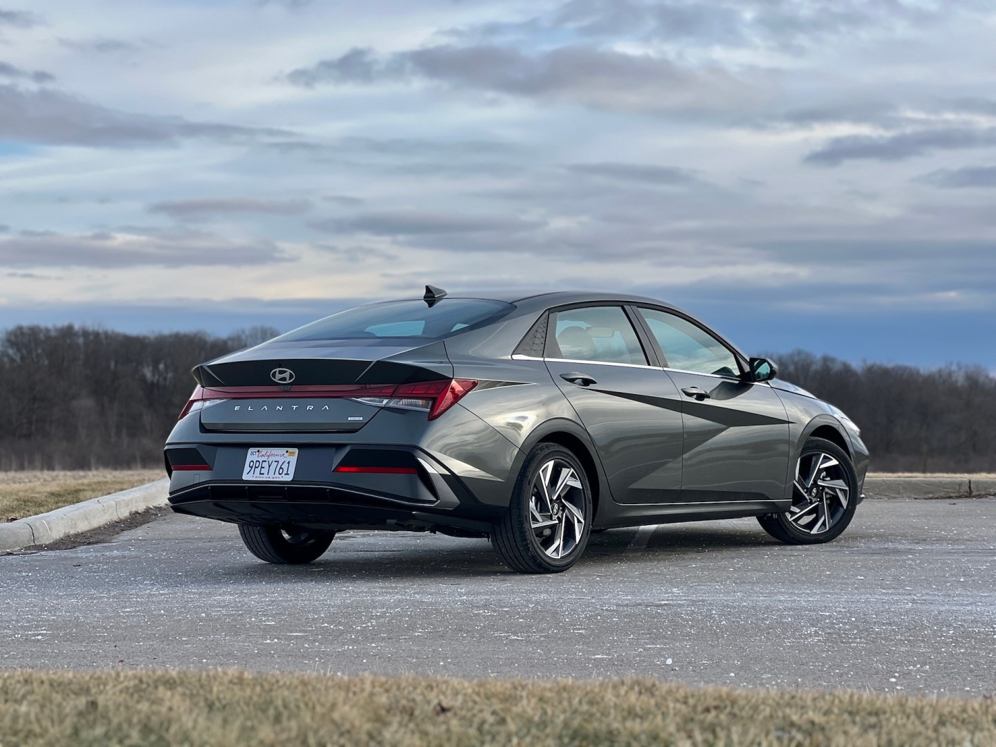 2025 Hyundai Elantra Hybrid Review: Affordable Gas Whisperer