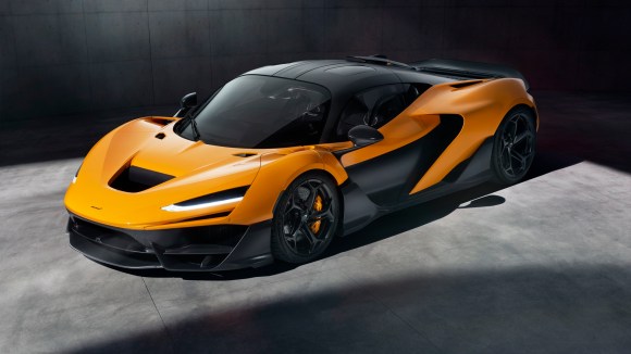 Here's Why the McLaren W1 Has a Lower Top Speed Than the 33-Year-Old F1