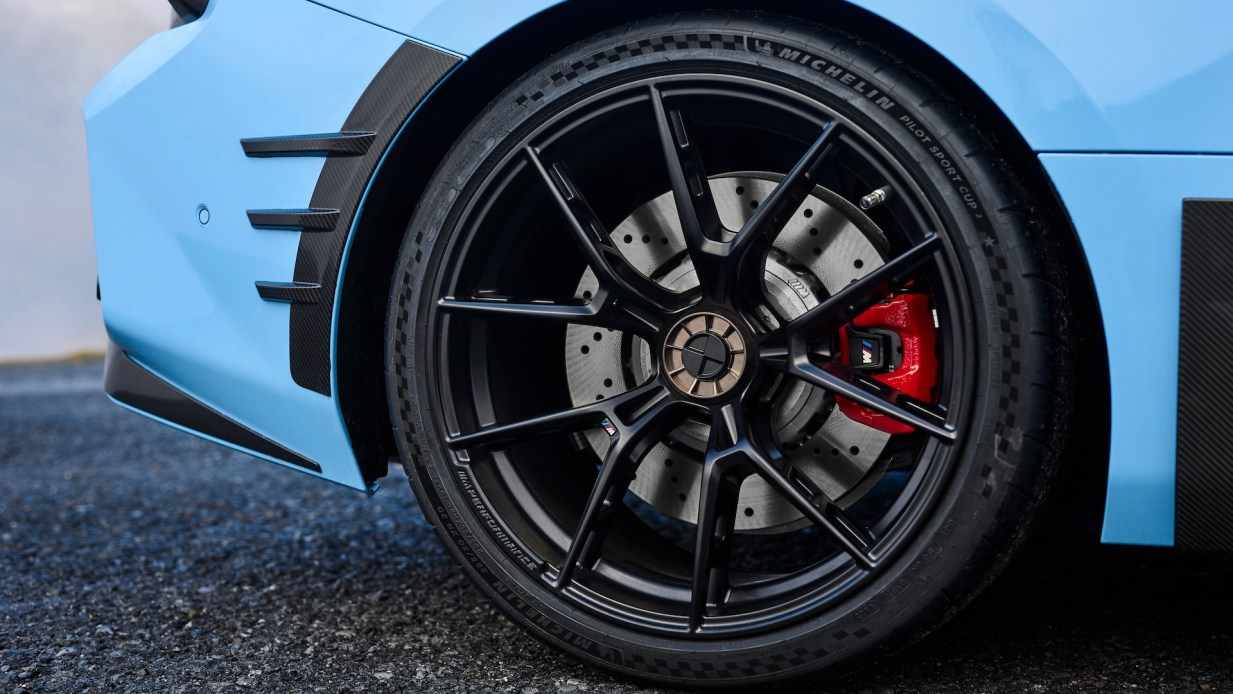 Meet the 200,000-Mile BMW M5 Camera Car Built to Chase Ferraris