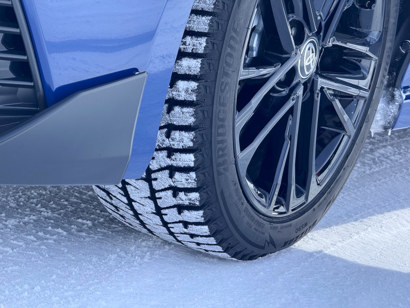 Bridgestone Dueler A/T Ascent and Blizzak 6 Test and Review