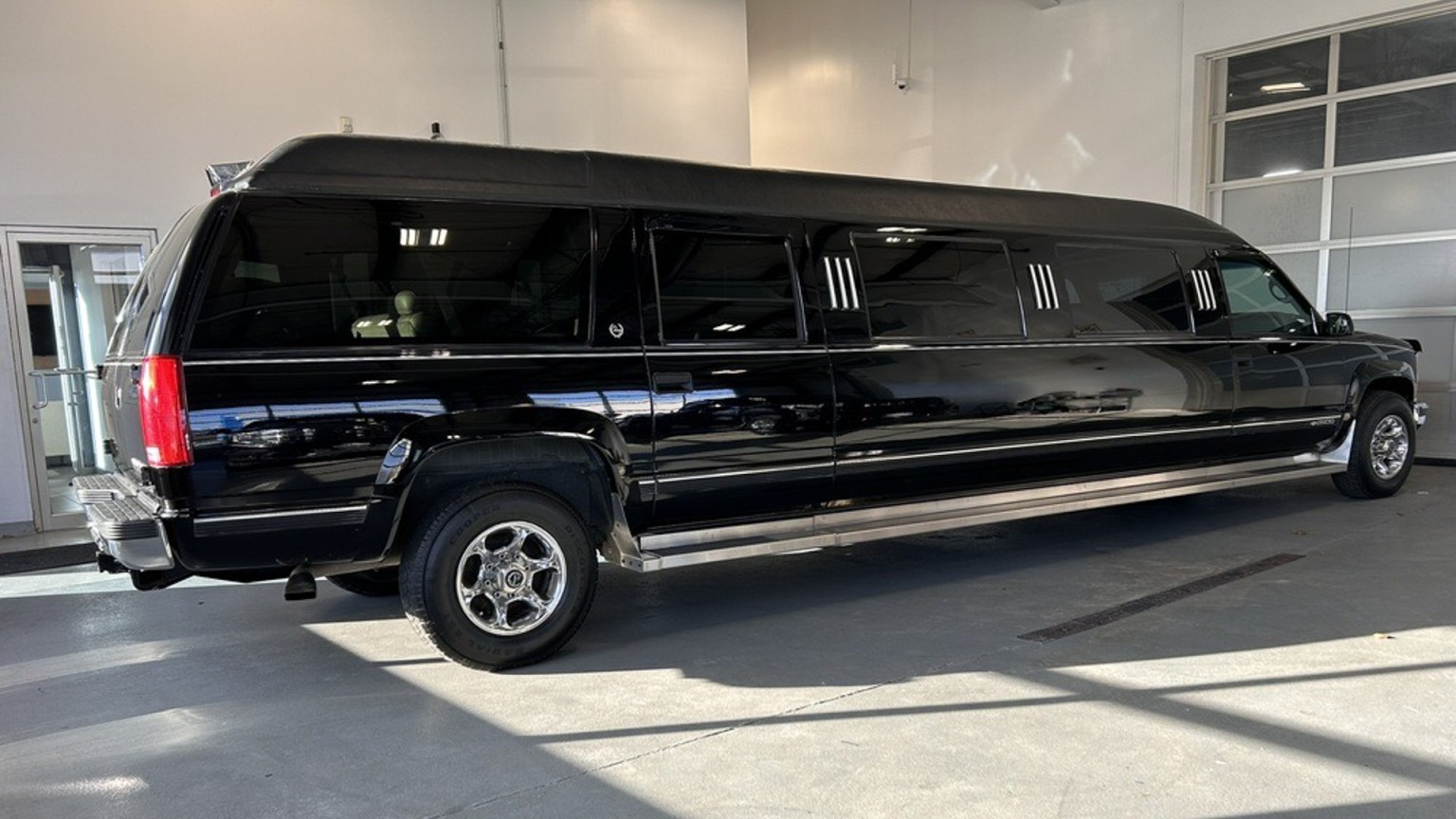 Peak of Our Civilization: 1999 Chevy Suburban 2500 Limo Is For Sale ...