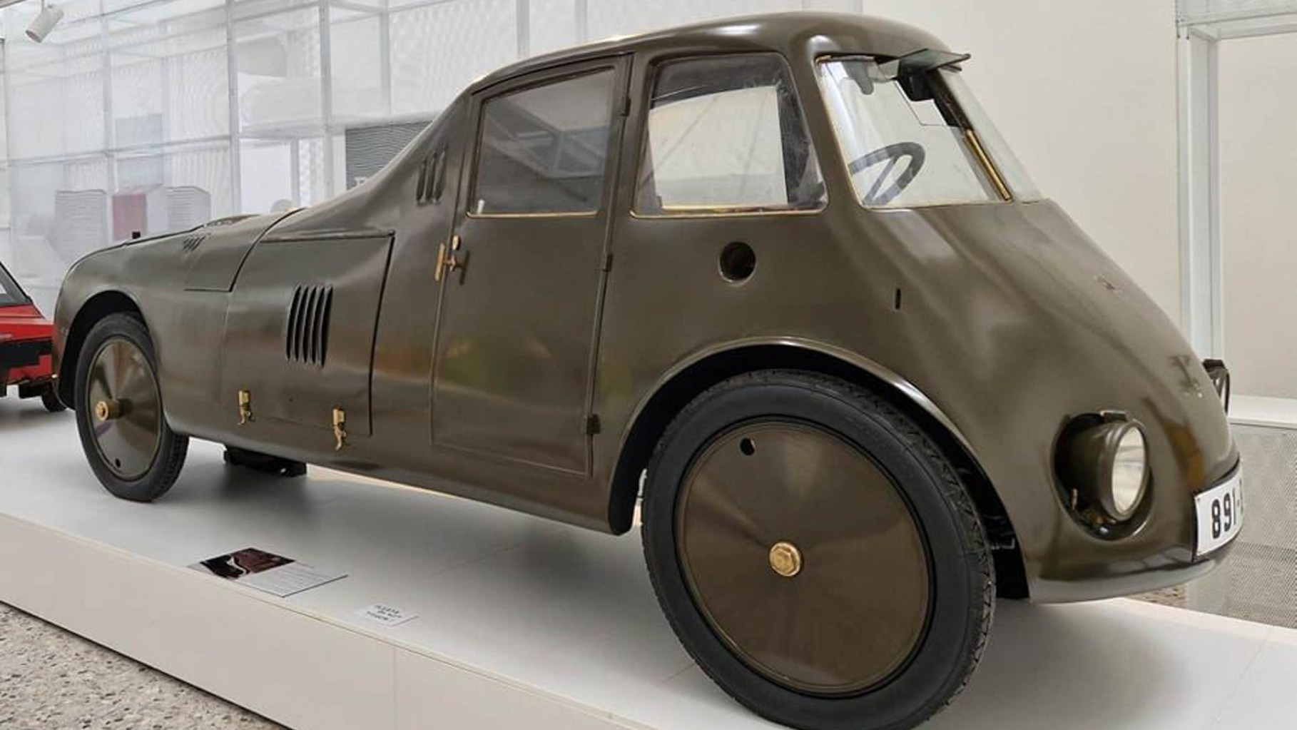 This 103-Year-Old Romanian Clown-Shoe Car Pioneered Automotive Aero as ...