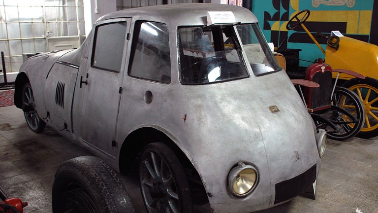 This 103-Year-Old Romanian Clown-Shoe Car Pioneered Automotive Aero as ...