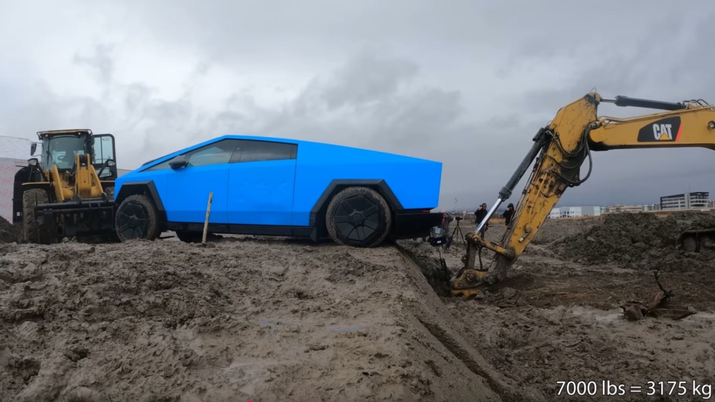 Watch a Tesla Cybertruck Get Ripped Apart in Tow Hitch Stress Test