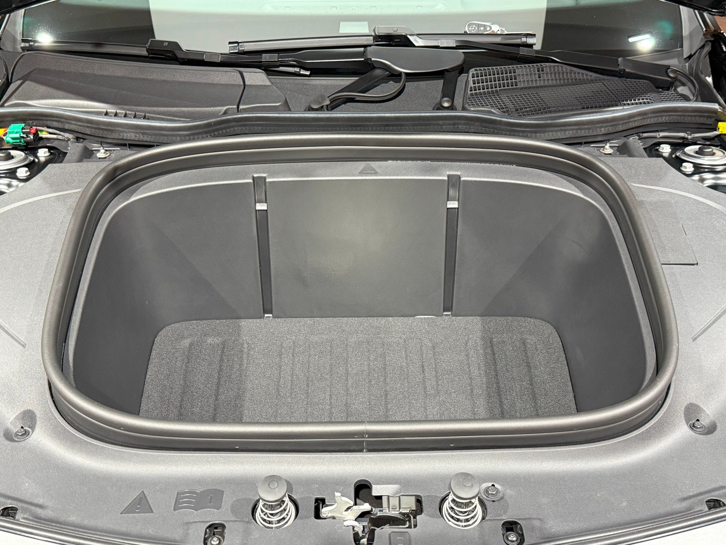 How Mercedes-Benz Finally Figured Out the Frunk