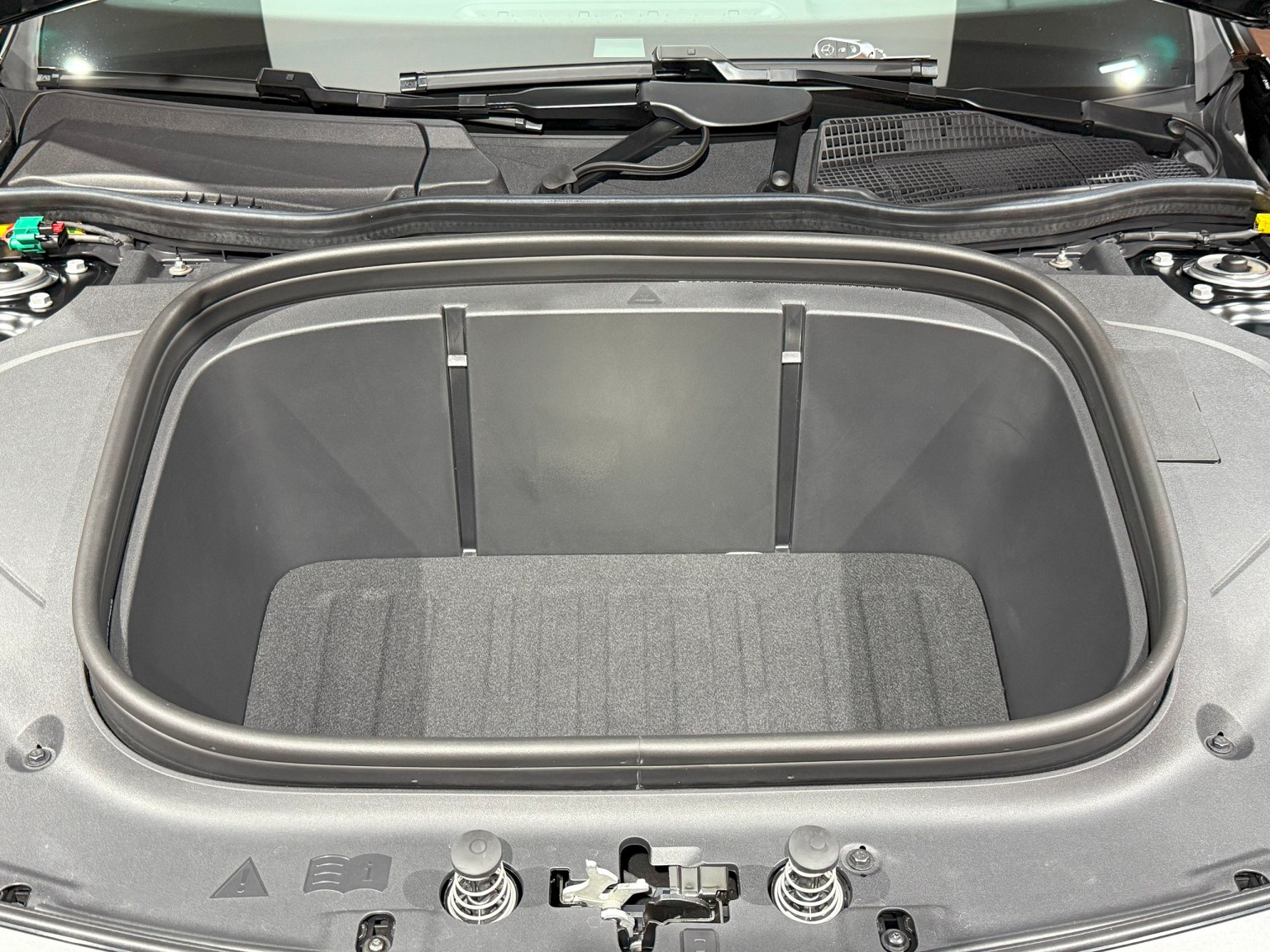 How Mercedes-Benz Finally Figured Out the Frunk