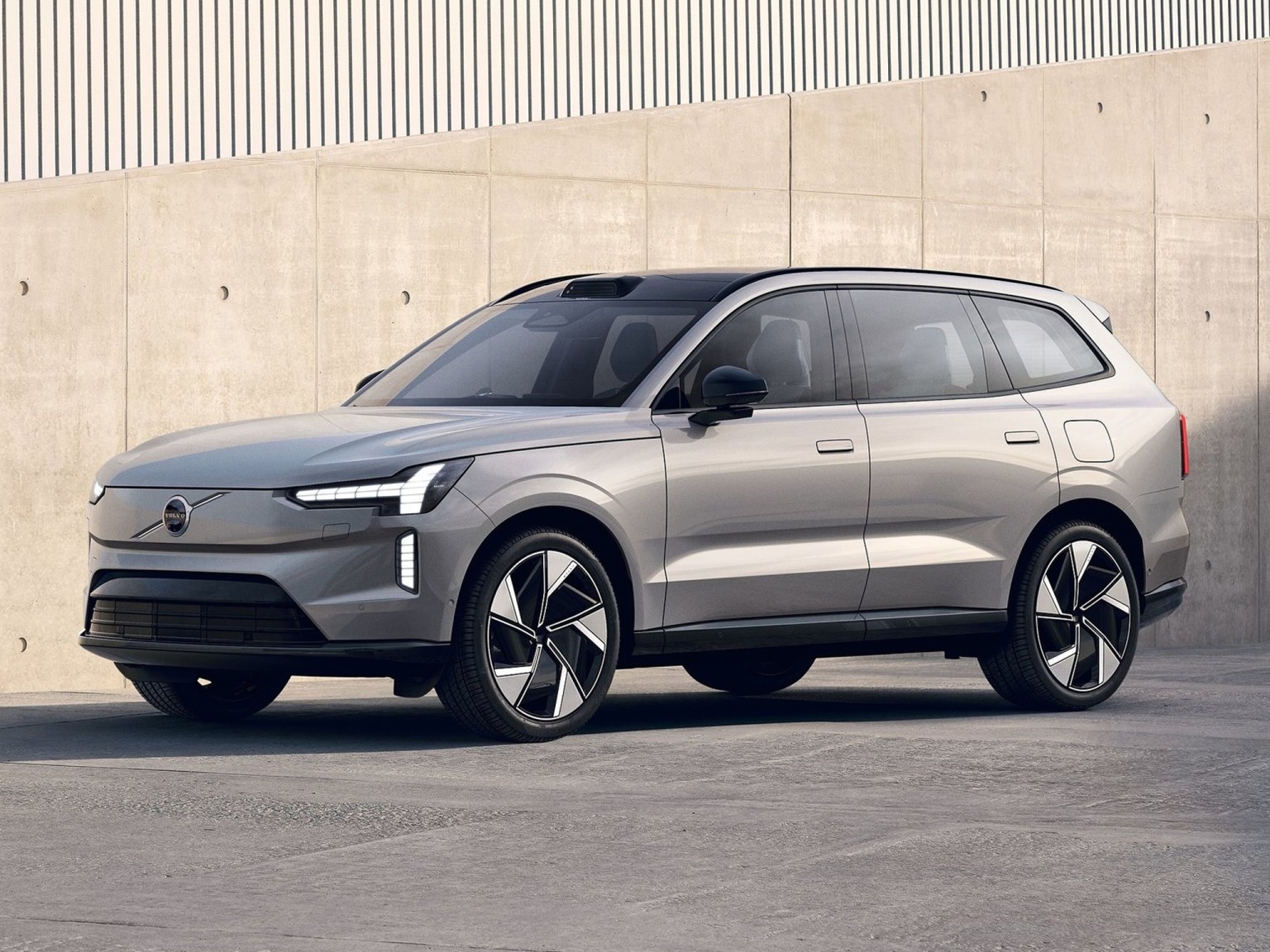 The Volvo ES90 'Sedan' Shows Volvo Is Entering Its SUV Design Era