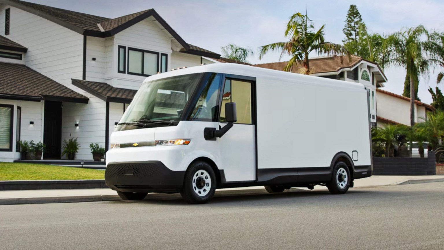 Chevy's Giant Electric Vans Are Getting Giant $30K+ Discounts