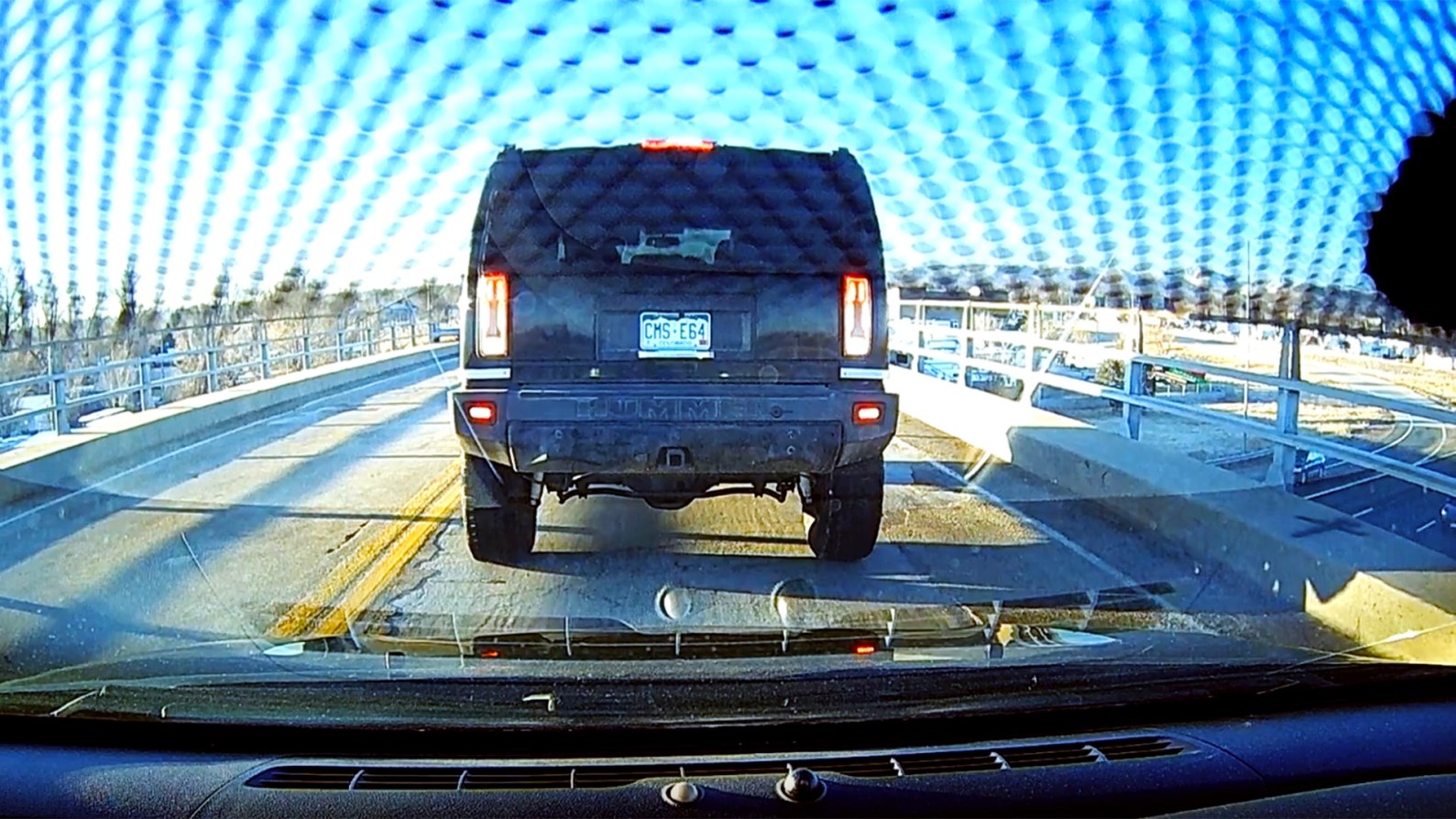 Guy Avoids Hilariously Pathetic Insurance Fraud Attempt by Hummer Driver