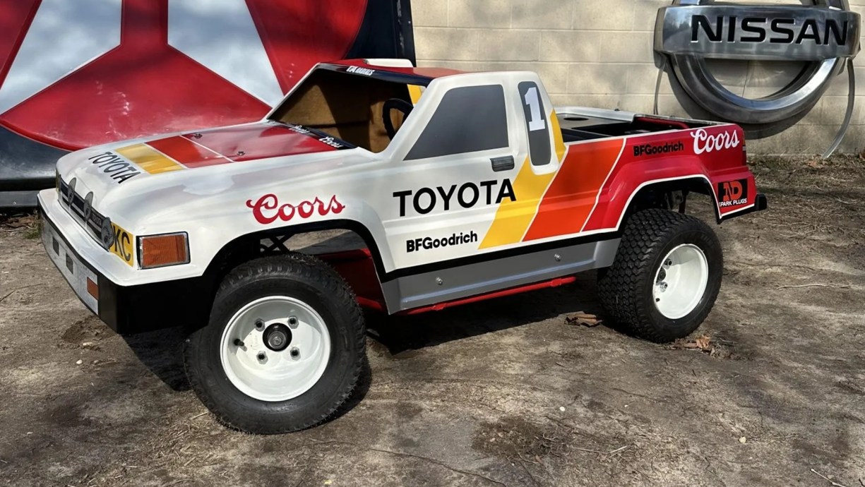 The $750,000, Six-Engined George Barris SnakePit Is a Land Speed Record ...