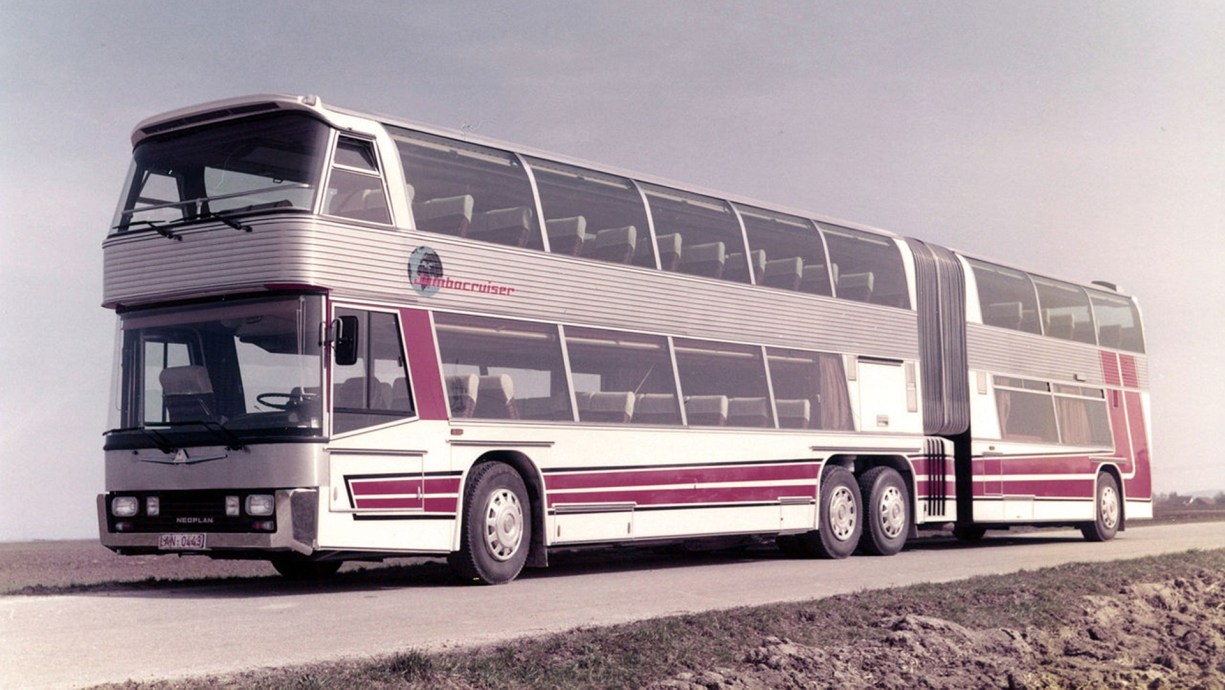 The Neoplan Jumbocruiser Was a Double-Decker Slinky Bus for Over 100 ...