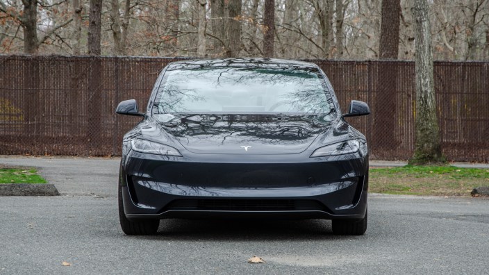 2025 Tesla Model 3 Performance Review: Quick As Heck but Not a Driver’s Car