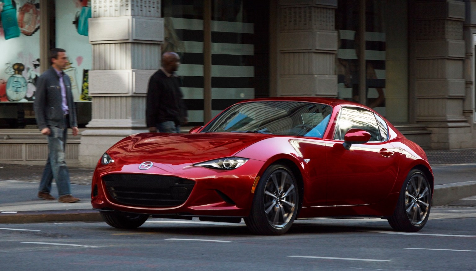 GM’s Final V12 Was an Obscure 11.5-Liter Truck Engine From the 1960s