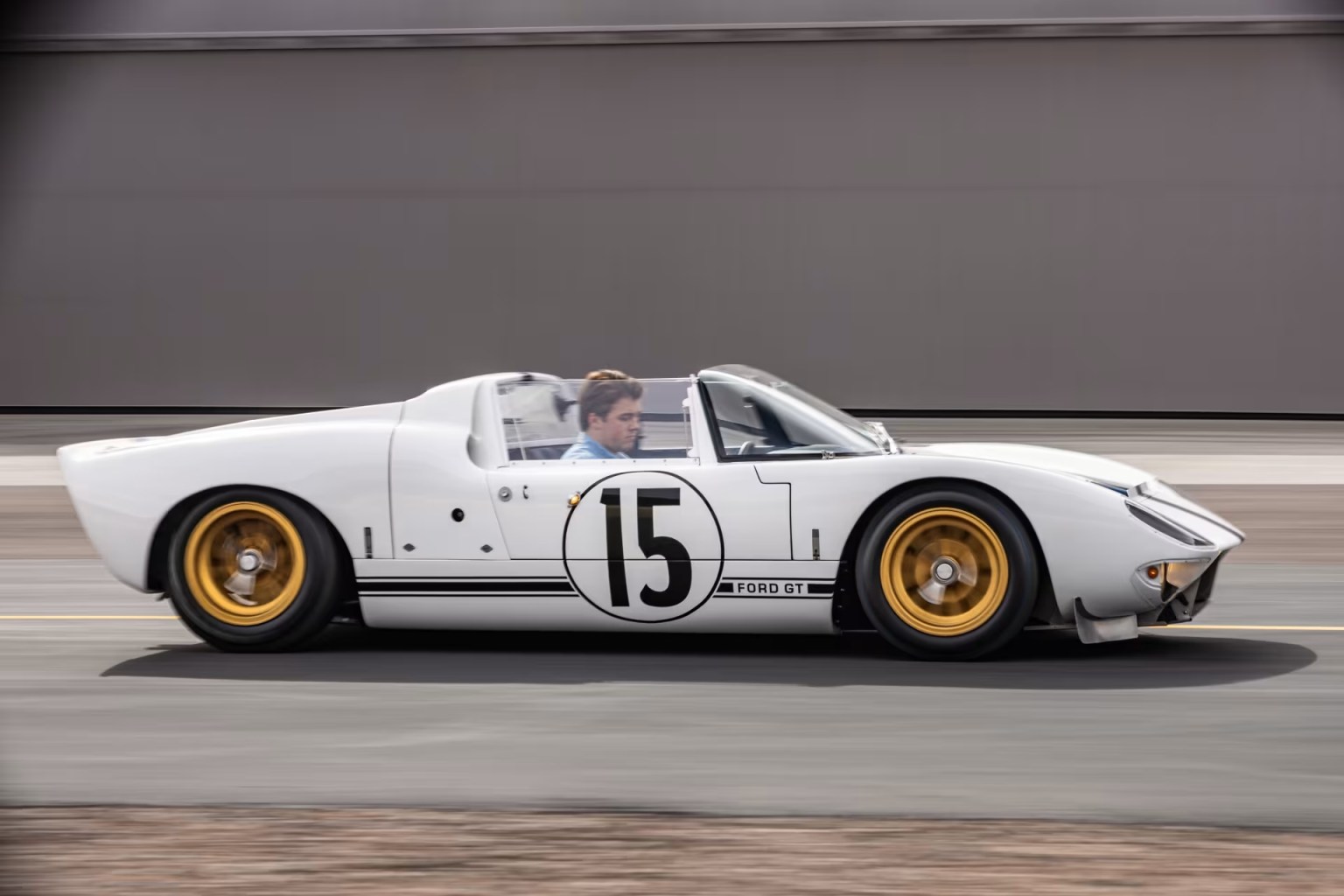 The Only Open-Top Ford GT40 That Ever Raced Le Mans Is Going to Auction