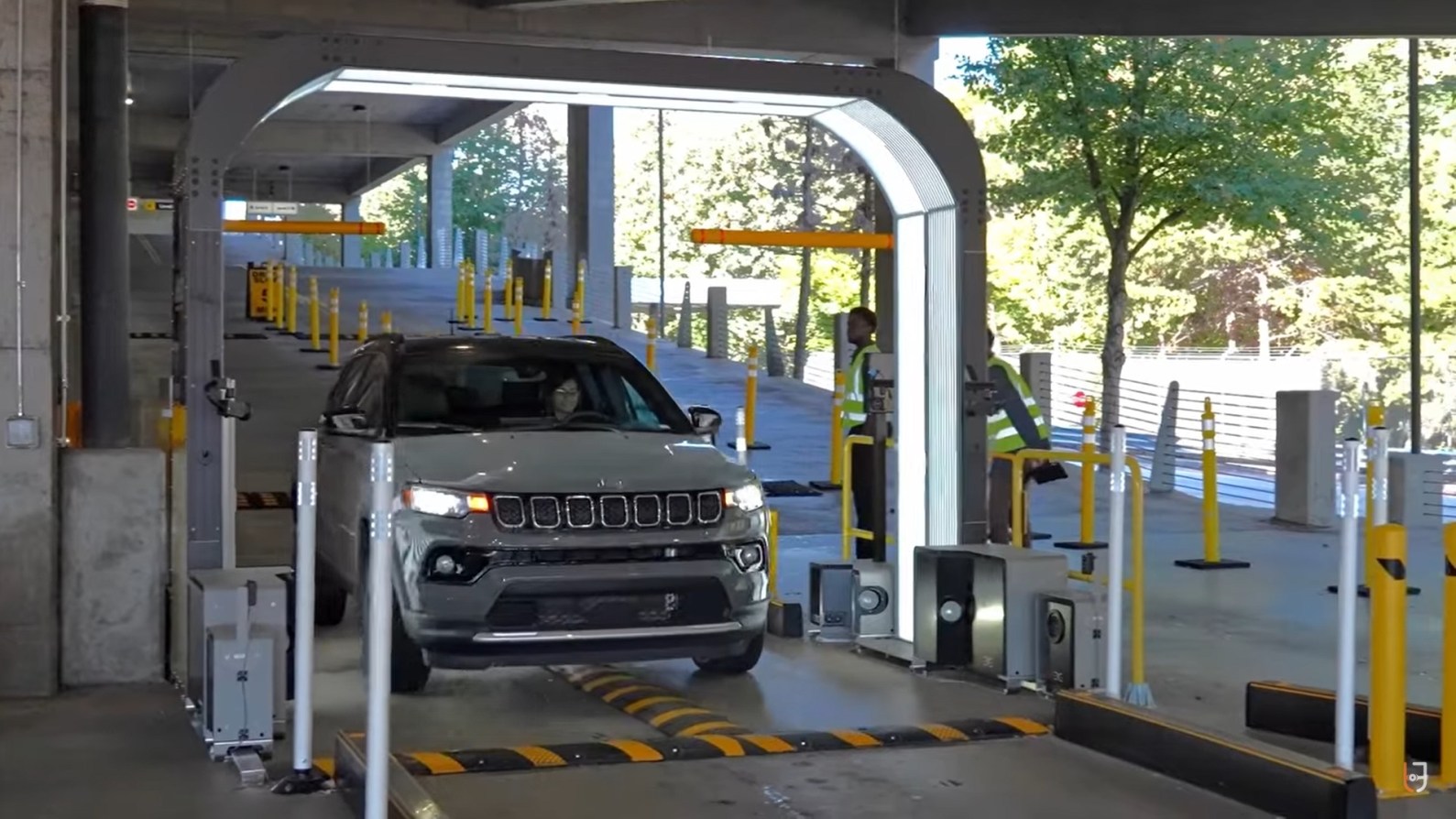 What Could Go Wrong: Hertz Rolls Out AI Scanner To Inspect Airport ...