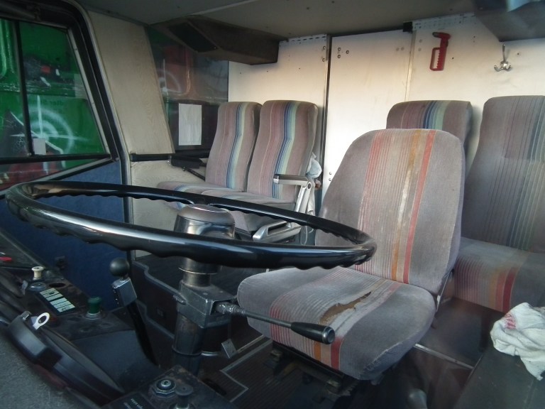 The Neoplan Jumbocruiser Was a Double-Decker Slinky Bus for Over 100 ...