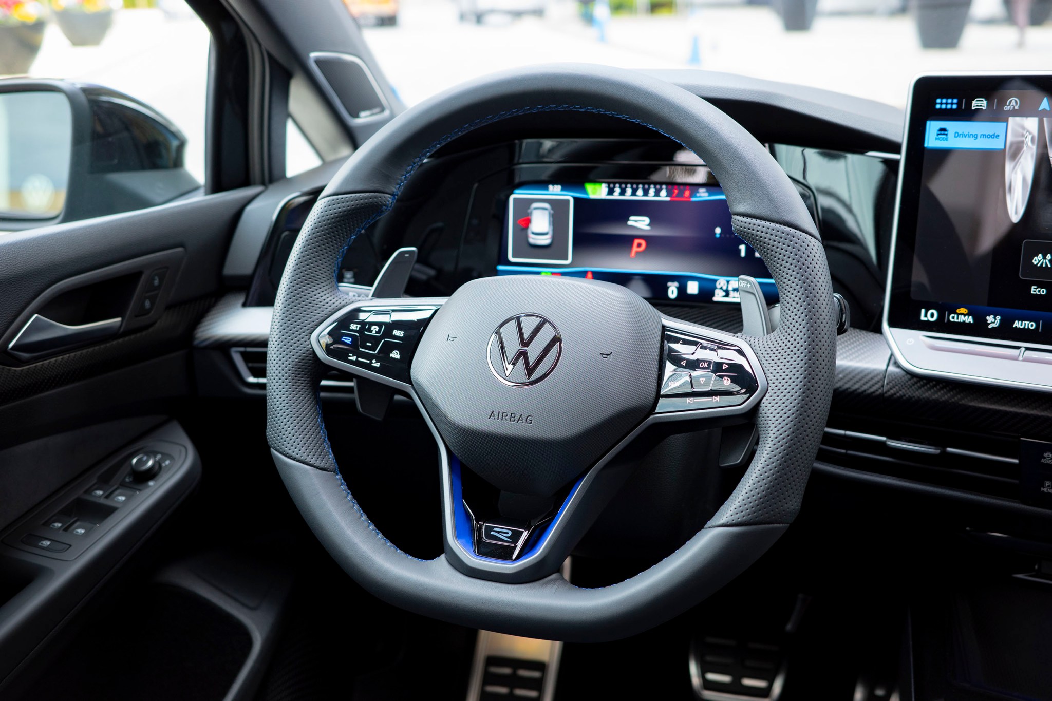 Here's Why It's Taking Automakers Ages to Put Buttons Back in Cars