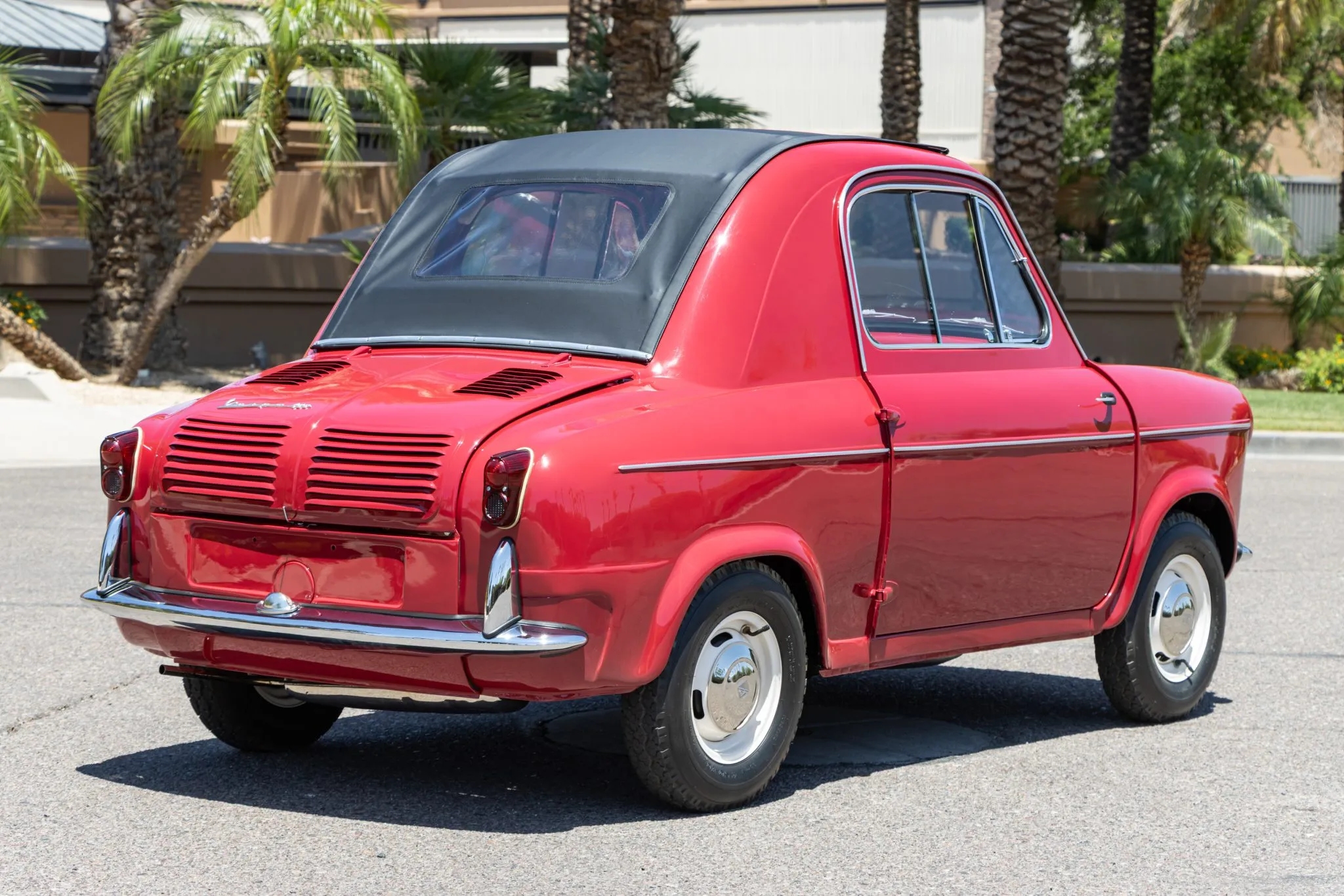 Vespa’s 1950s Microcar Was Just As Cute as Its Scooters