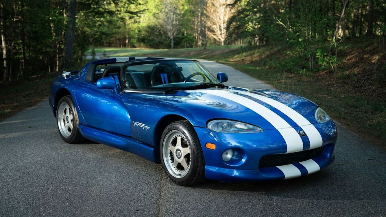 Dealer-Built Shelby Dodge Viper Becomes One of the Most Expensive Ever Sold