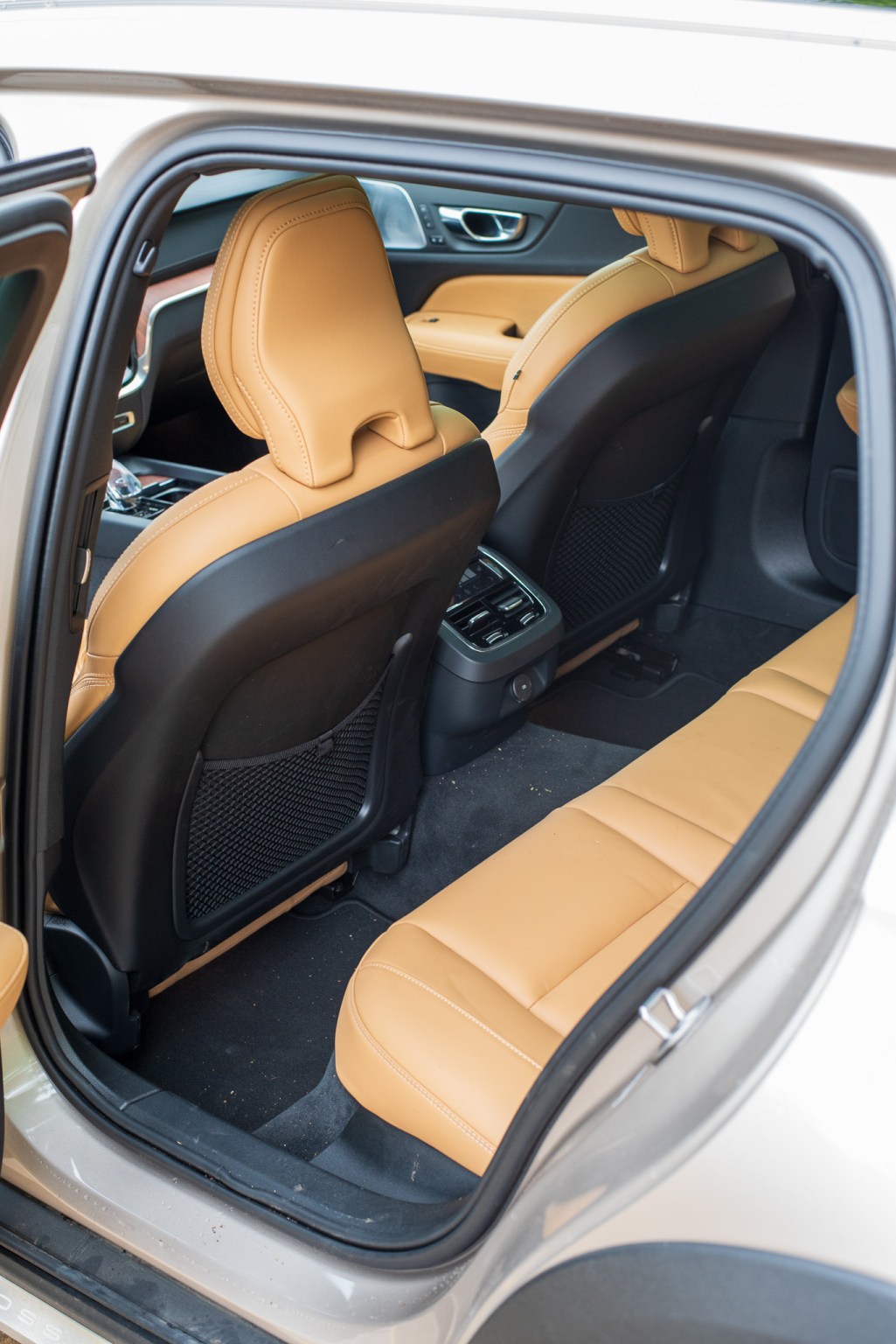 2025 Volvo V60 Cross Country Review: Still Sharp, But Starting to Feel ...