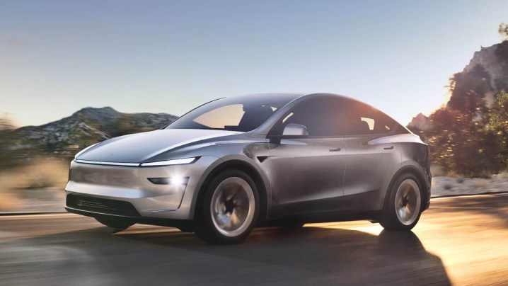 Wild Downhill Streamliner Can Hit 101.98 MPH Without an Engine