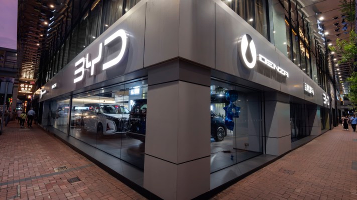 Mazda MX-5 Cup Cars Are Finally Racing on a NASCAR Oval