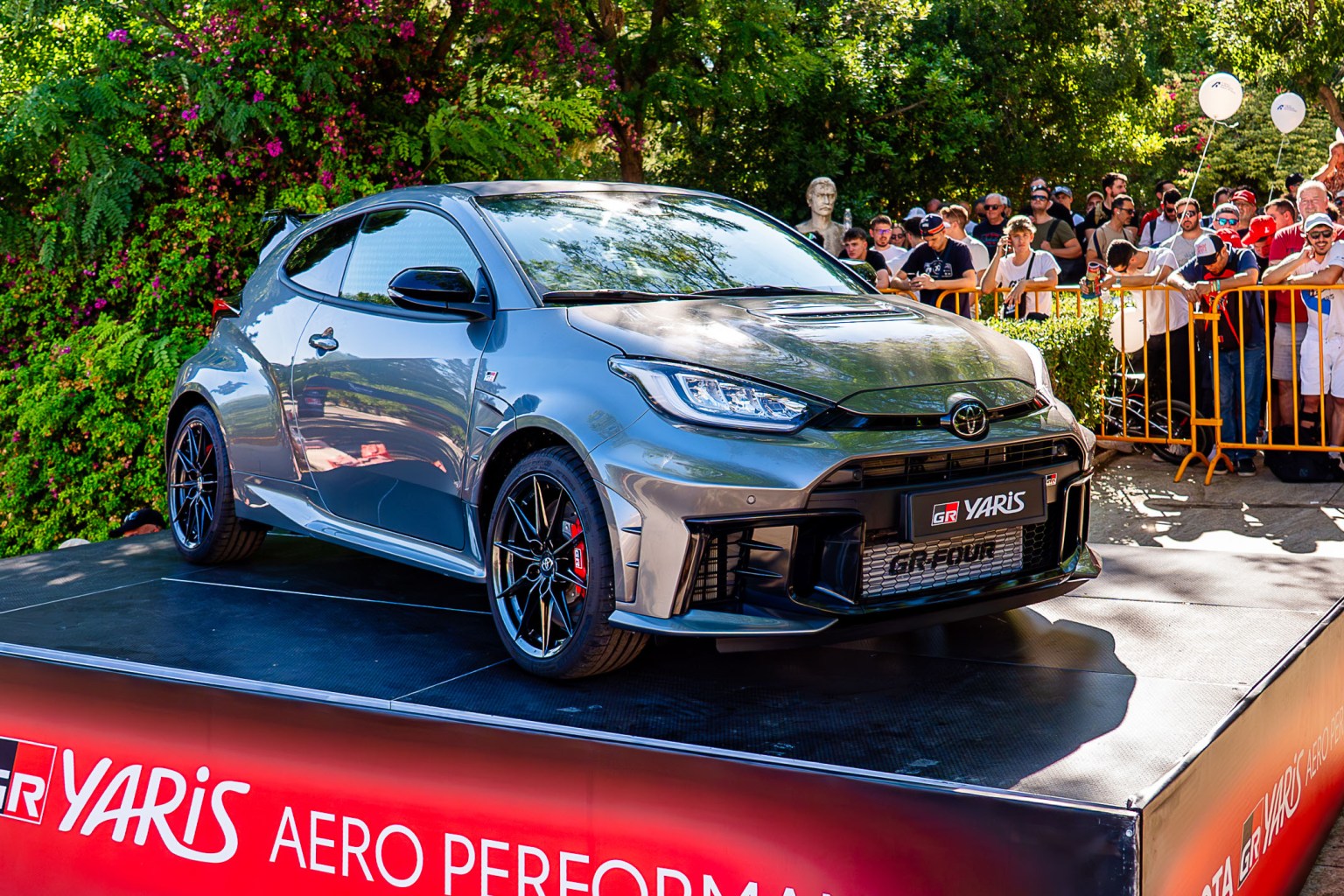 Young girl showing her pussy she greeted me as I walked in