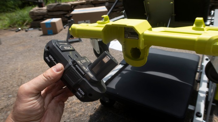 Ryobi Dual-Function Creeper and Seat Review: Handy Stool With Headlights
