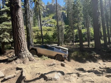 There's a Broken Tesla Cybertruck Stuck on the Rubicon Trail Right Now ...