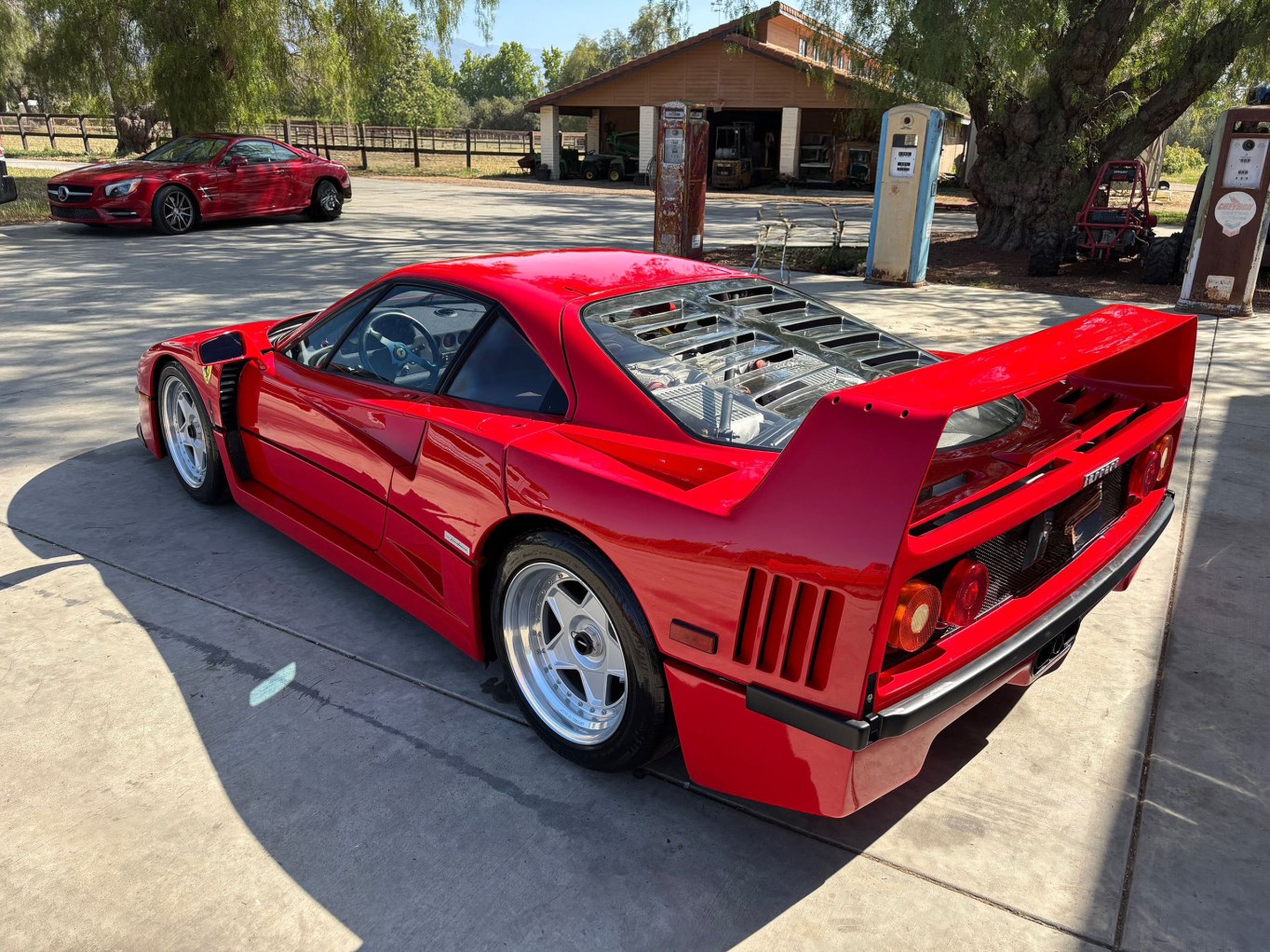 The Feds Are Auctioning Off a Ferrari F40 Next Week
