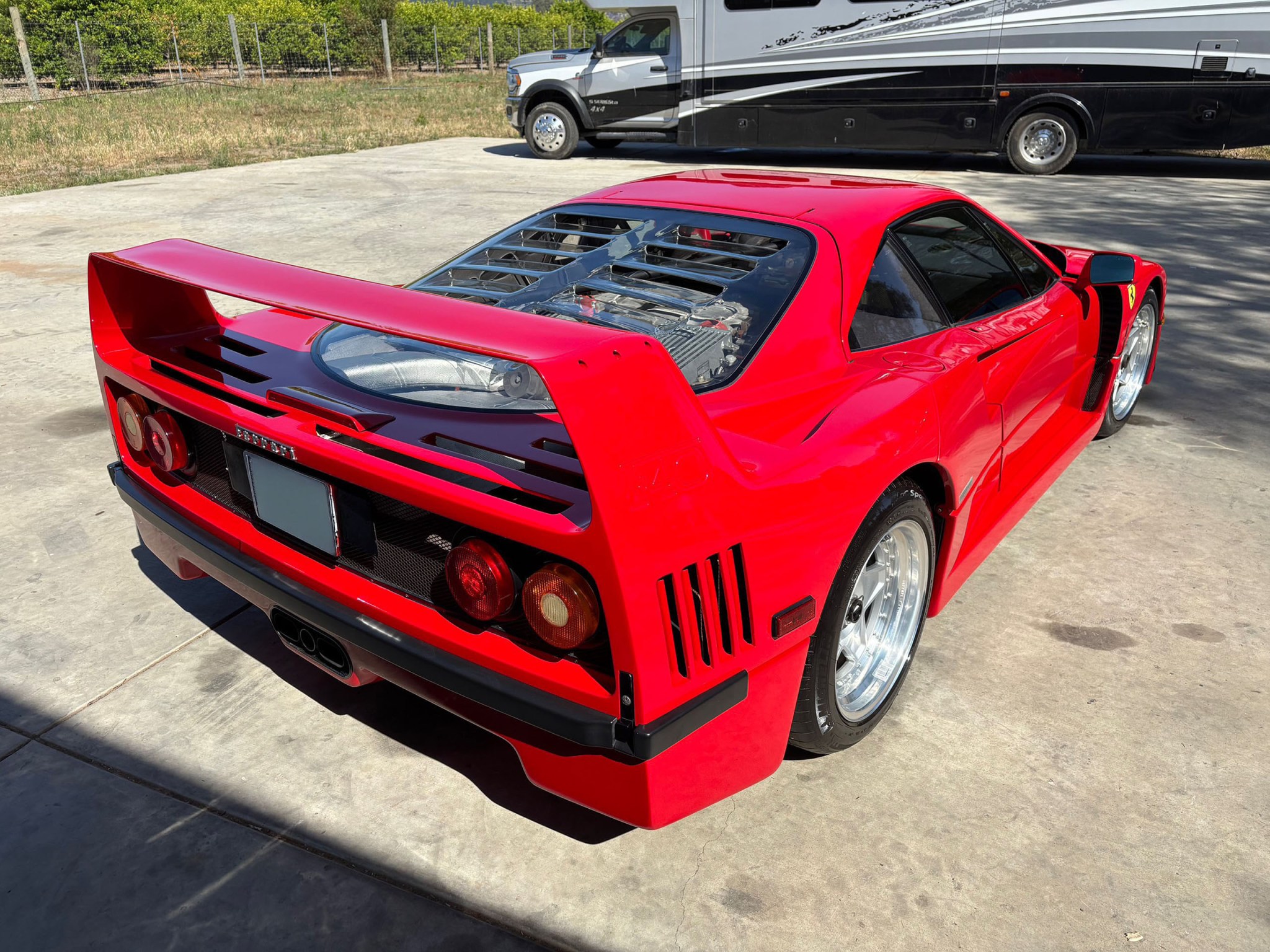 The Feds Are Auctioning Off a Ferrari F40 Next Week