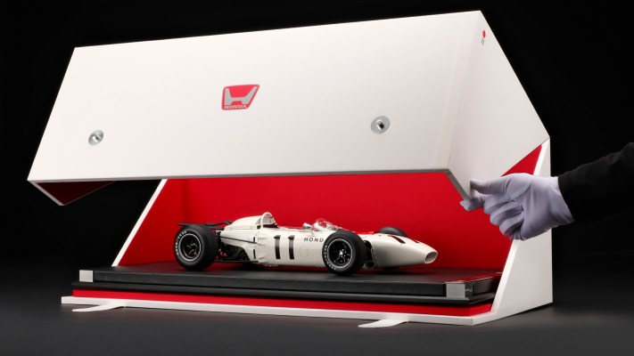 Aston and Honda's First F1 Car Together Is Shaking Its Own Batteries to ...