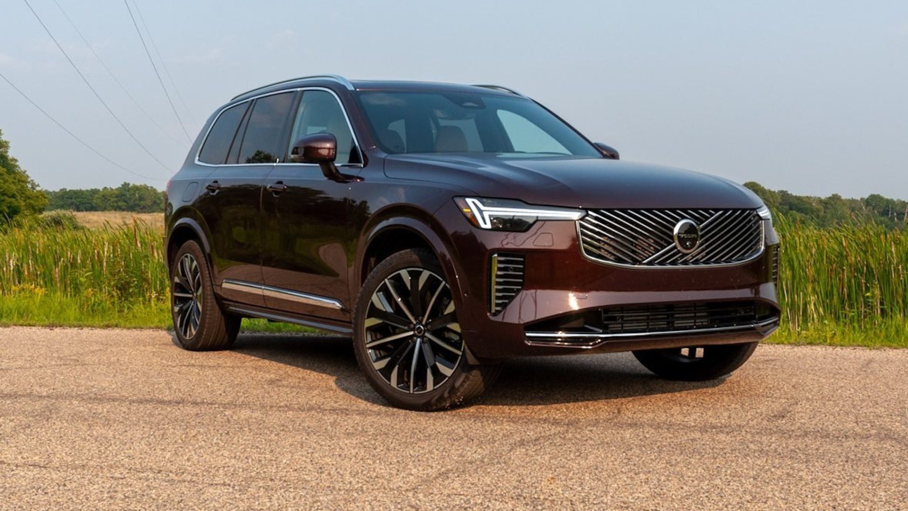 2025.5 Volvo XC90 T8 Review: The Most Elegant Way to Carry a Twin Mattress