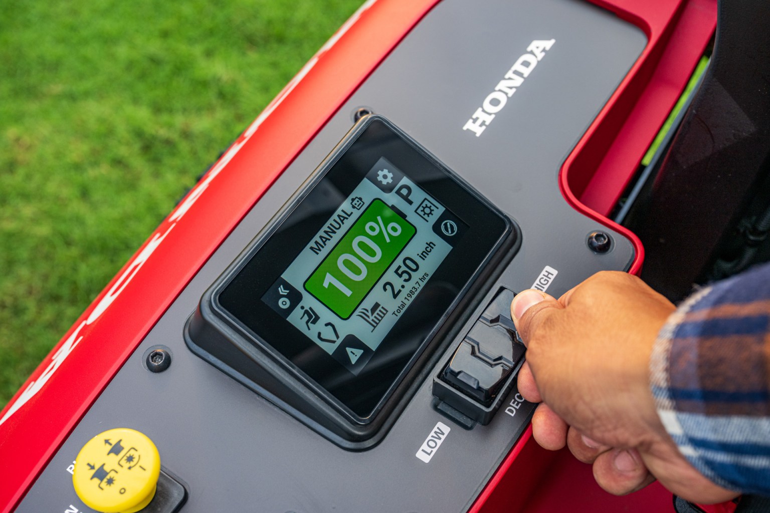 Honda’s Self-Driving Lawn Mower Is Super Cool But Will Cost More Than a ...