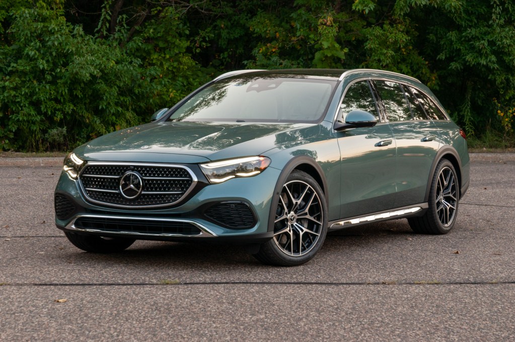 2025 Mercedes-Benz E450 All-Terrain Review: Aiming For All Roads