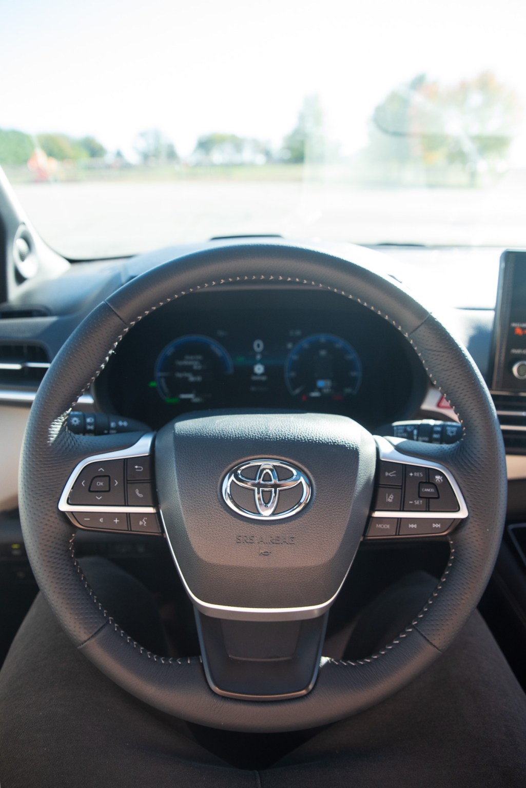 2025 Toyota Sienna Review: My Family of Five Liked This More Than Our ...
