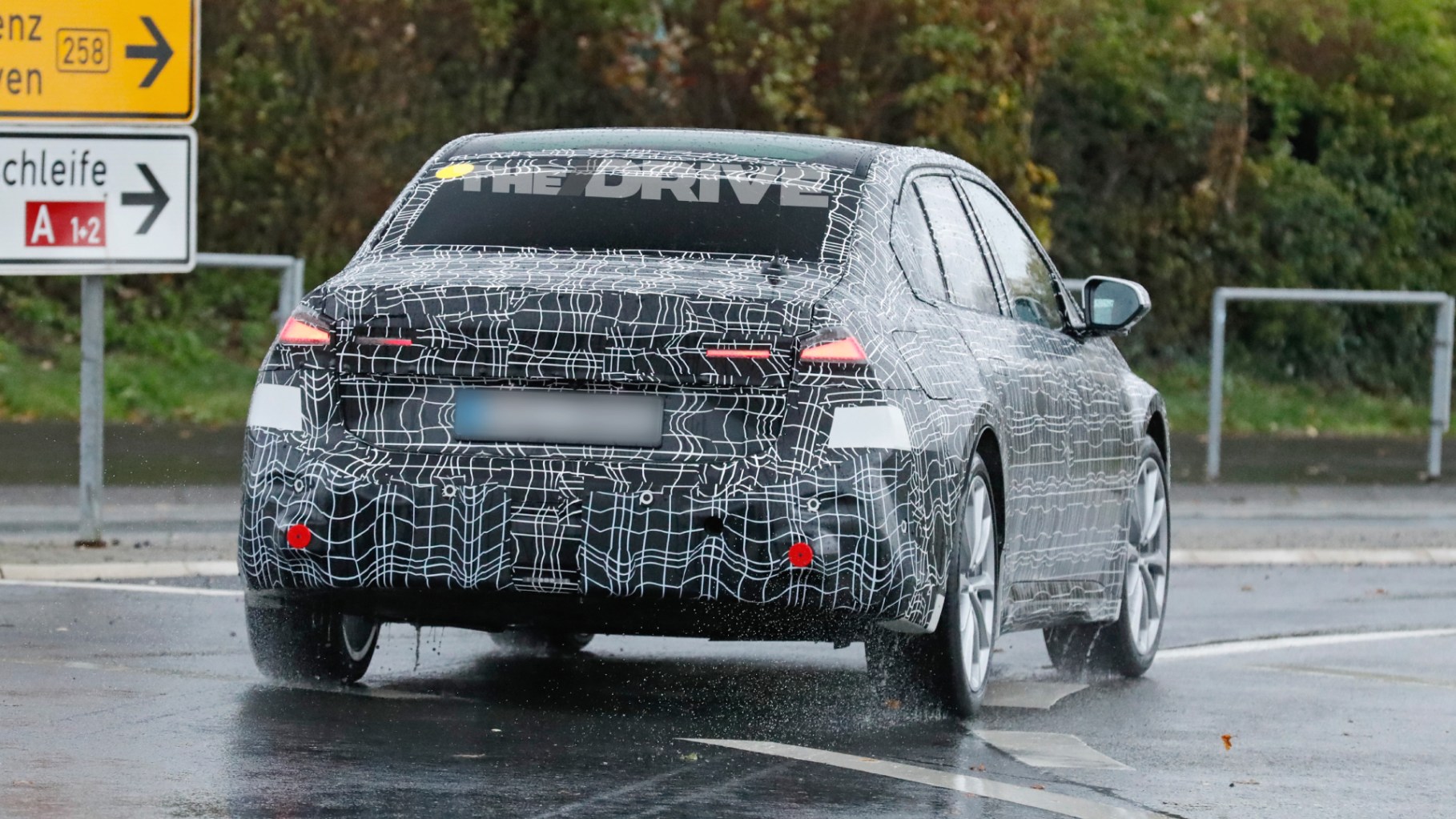 BMW 3 Series Gasoline Versus EV: Compare Design Differences