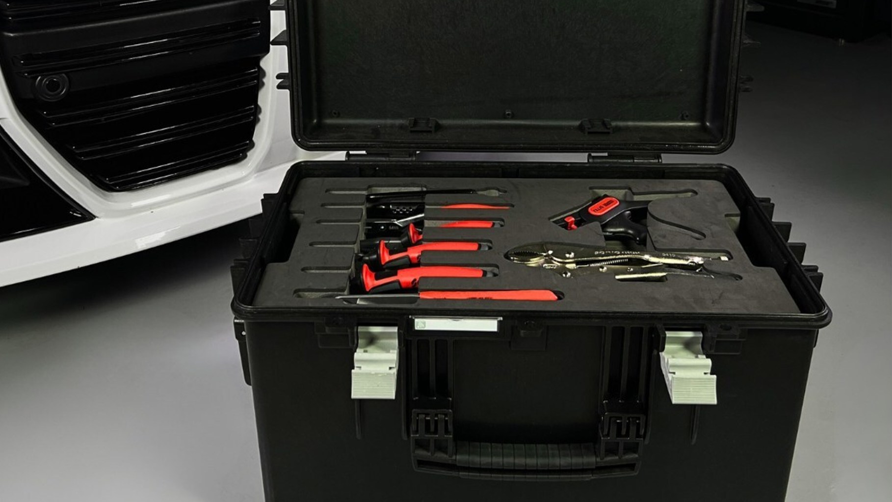 This Ultimate Track-Day Tool Kit Is BMW Tuner Shop and Sonic Tools Collab