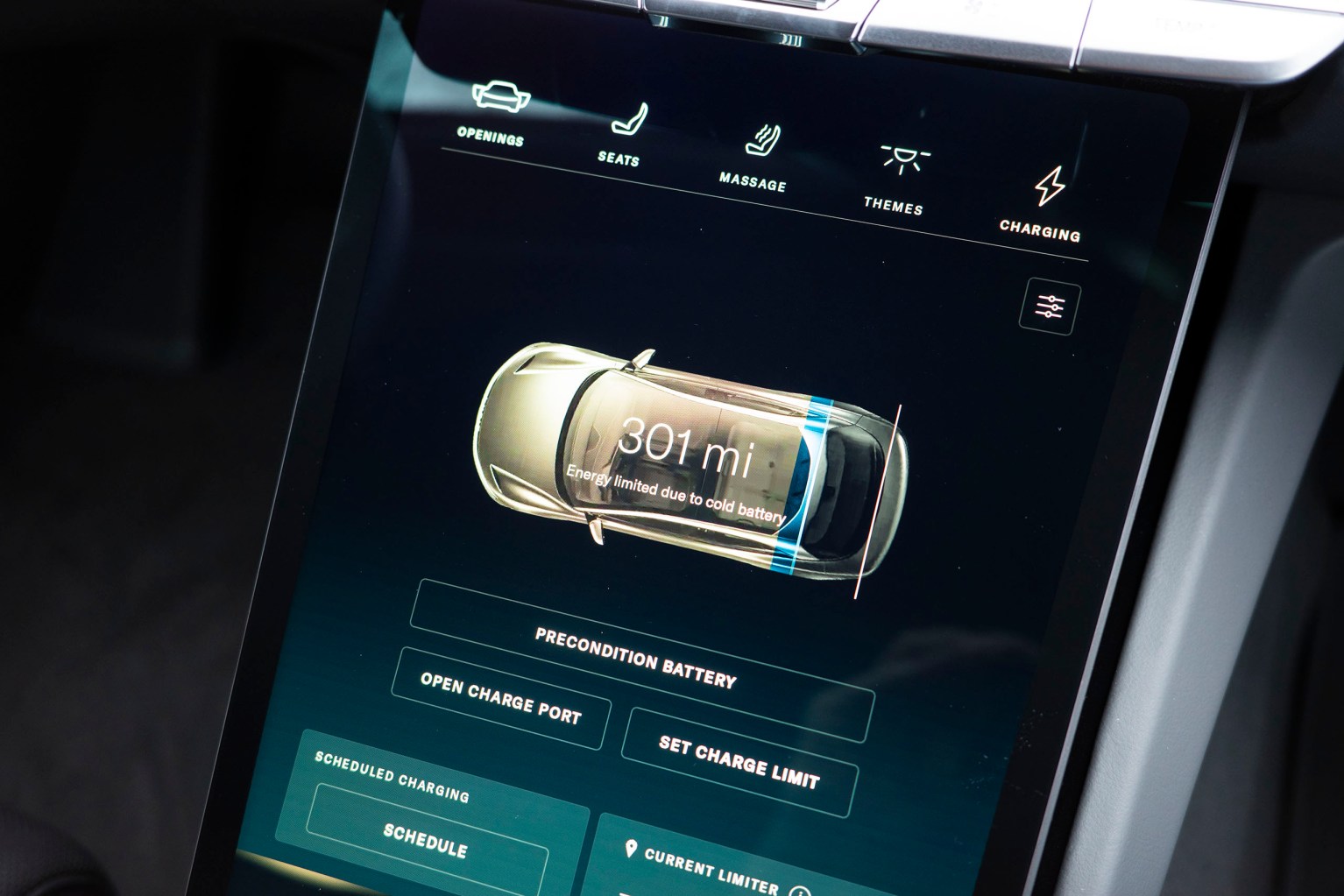 EV Batteries Should Be Lasting Longer. Here's Why They're Not