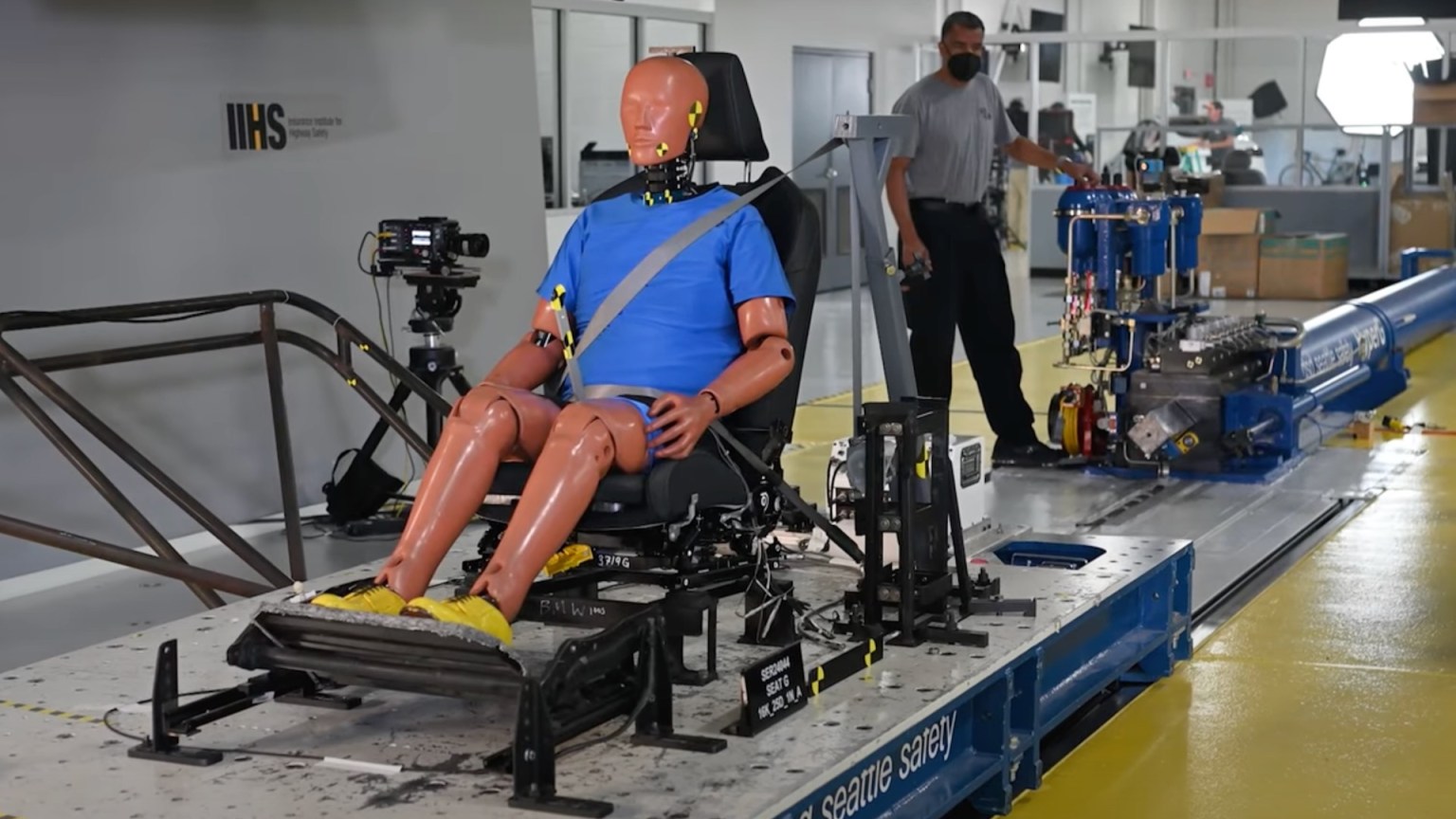 New IIHS Whiplash Crash Test Could Save Your Neck