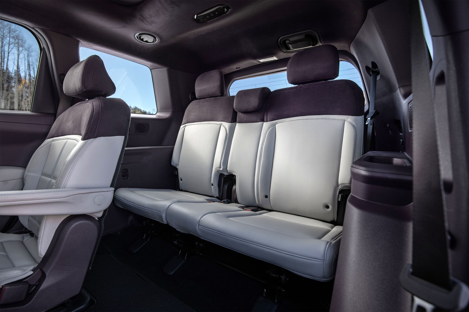 Here's Why Kia Is Getting Weird With Interior Colors, According to Its ...
