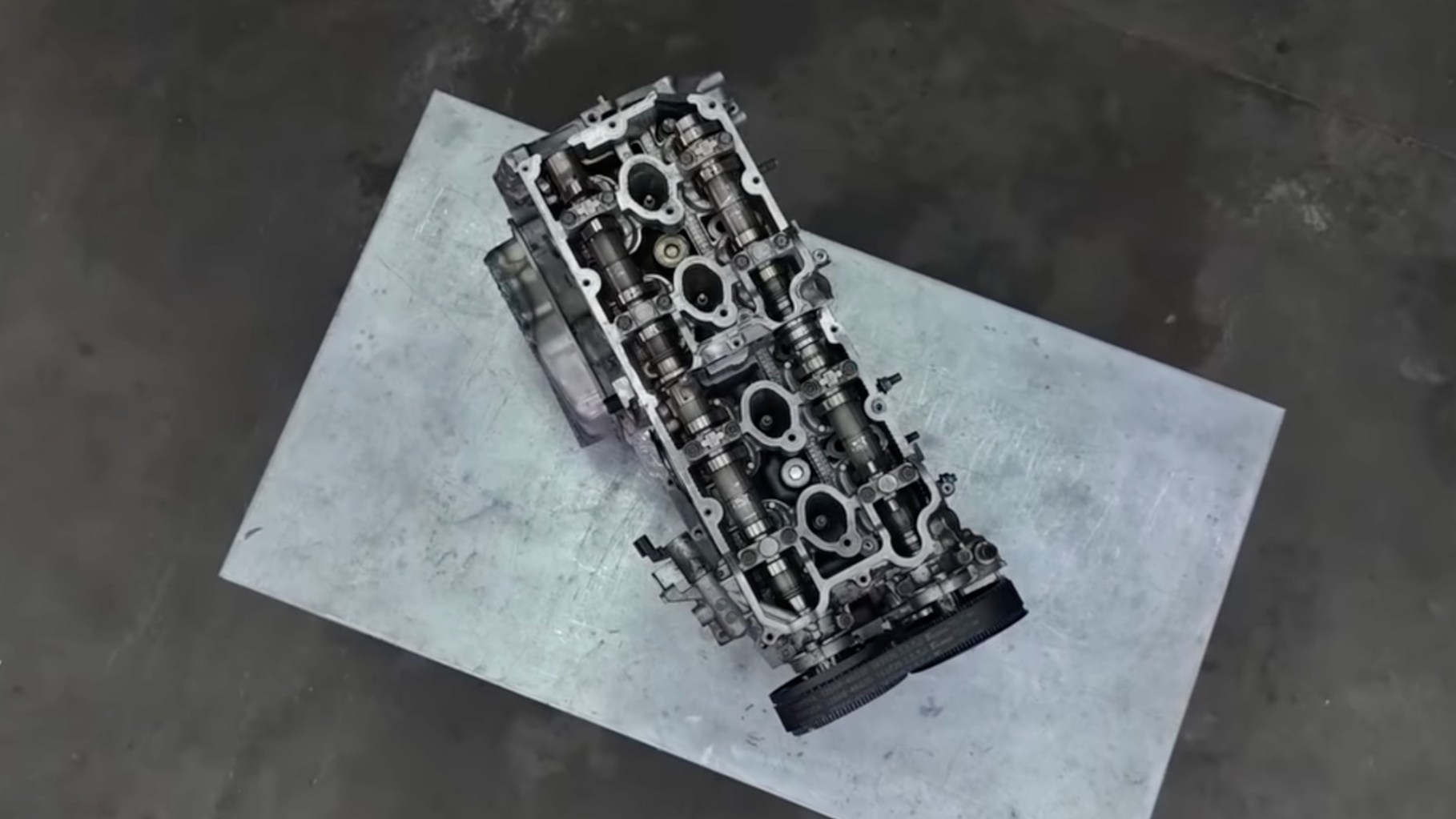 But How? Russian Mechanics Convert Subaru Boxer Engine Into Inline-Four