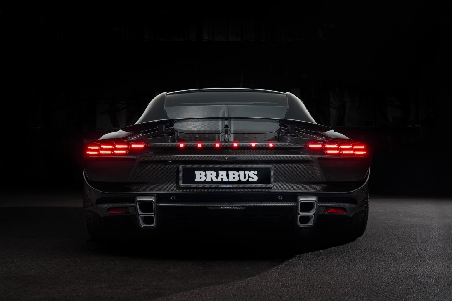 New Brabus Twin-Turbo V12 Coupe Rocks a Long Hood and a Long Tail