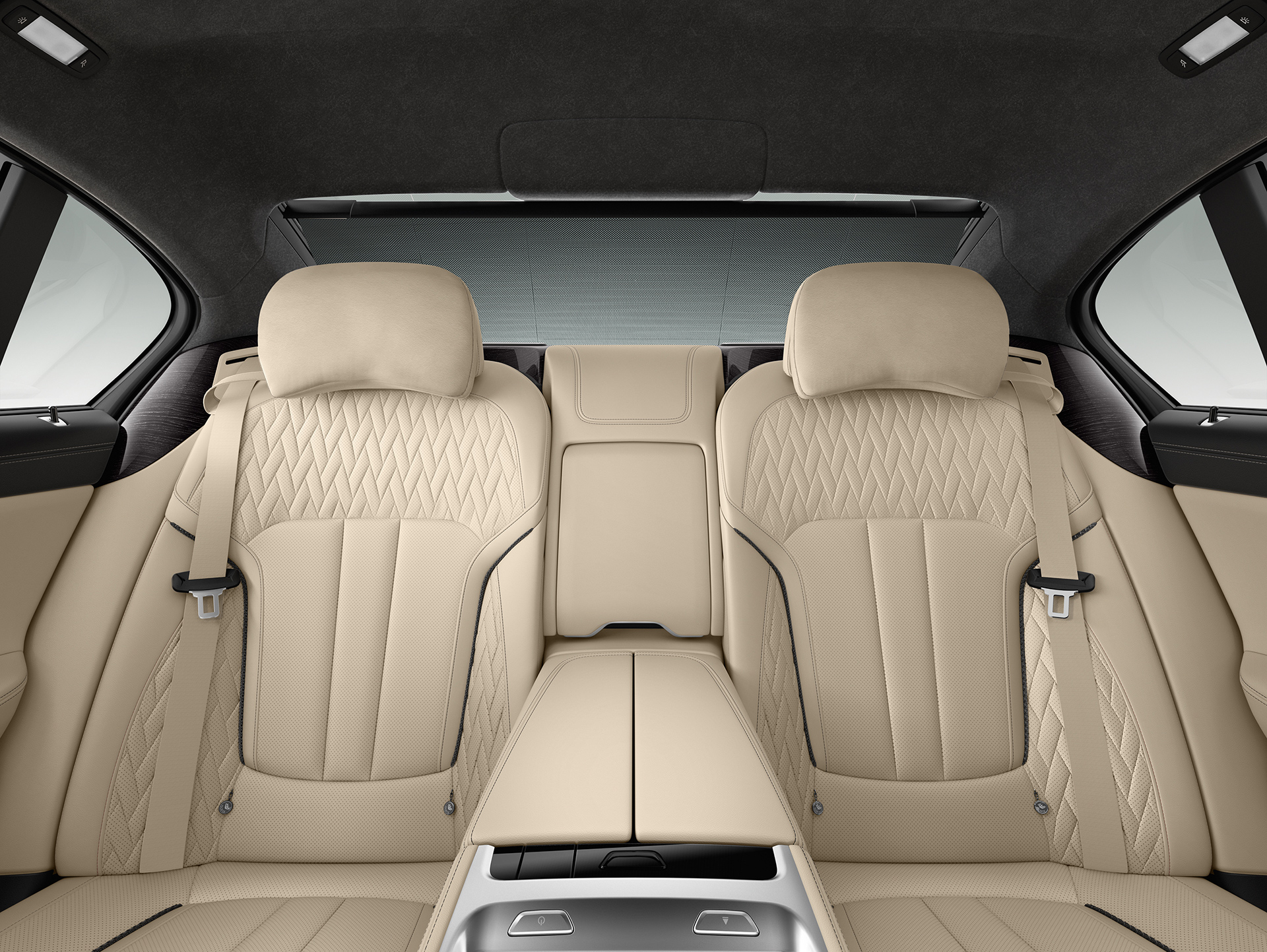 2018 BMW M760i xDrive Review: Is This $180,000 Super Sedan Fancy Enough ...