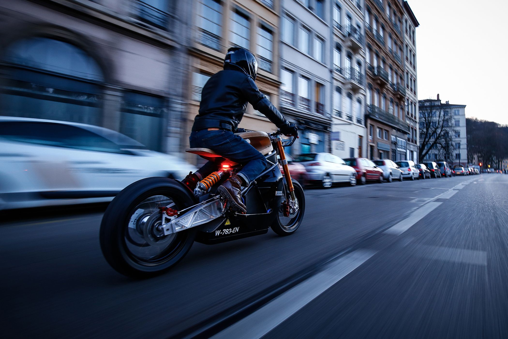 The Essence E-raw Is a New Electric Motorcycle with Modernist French Flair