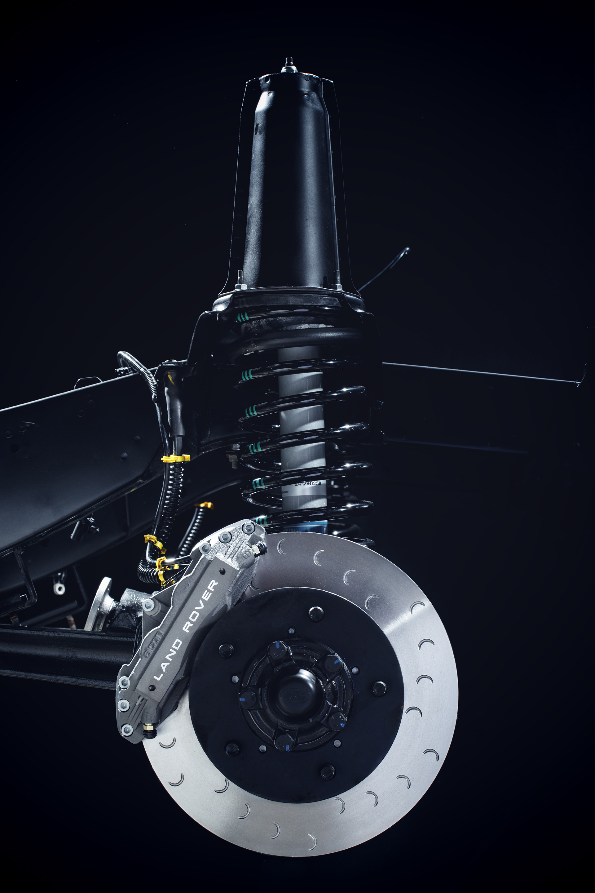 Land Rover Unveils Factory-Built Off-Road Kits to Upgrade Classic Defender