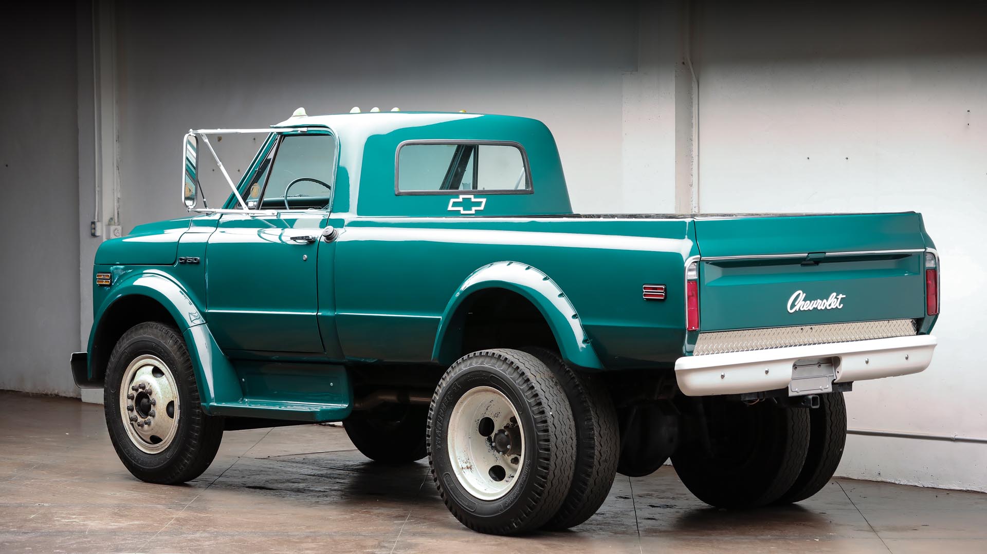 Custom 1972 Chevrolet C50 Is a Time Capsule From America's Golden Era