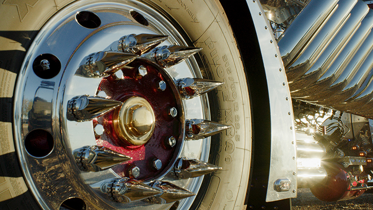 3,424-HP Thor24 Semi Truck With Twin V-12 Engines, 12 Superchargers ...