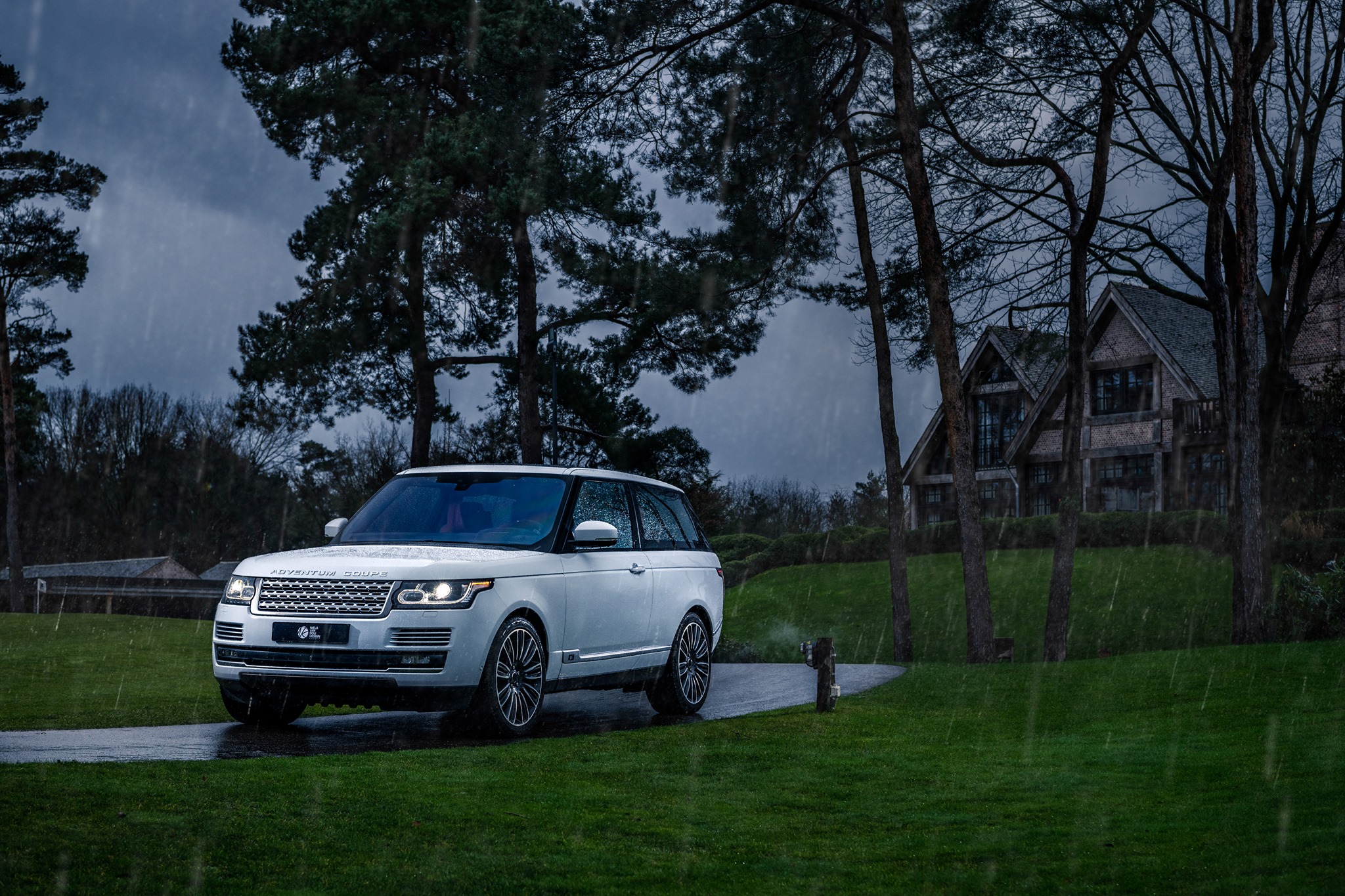 This Is the Two-Door Range Rover That Land Rover Won't Build
